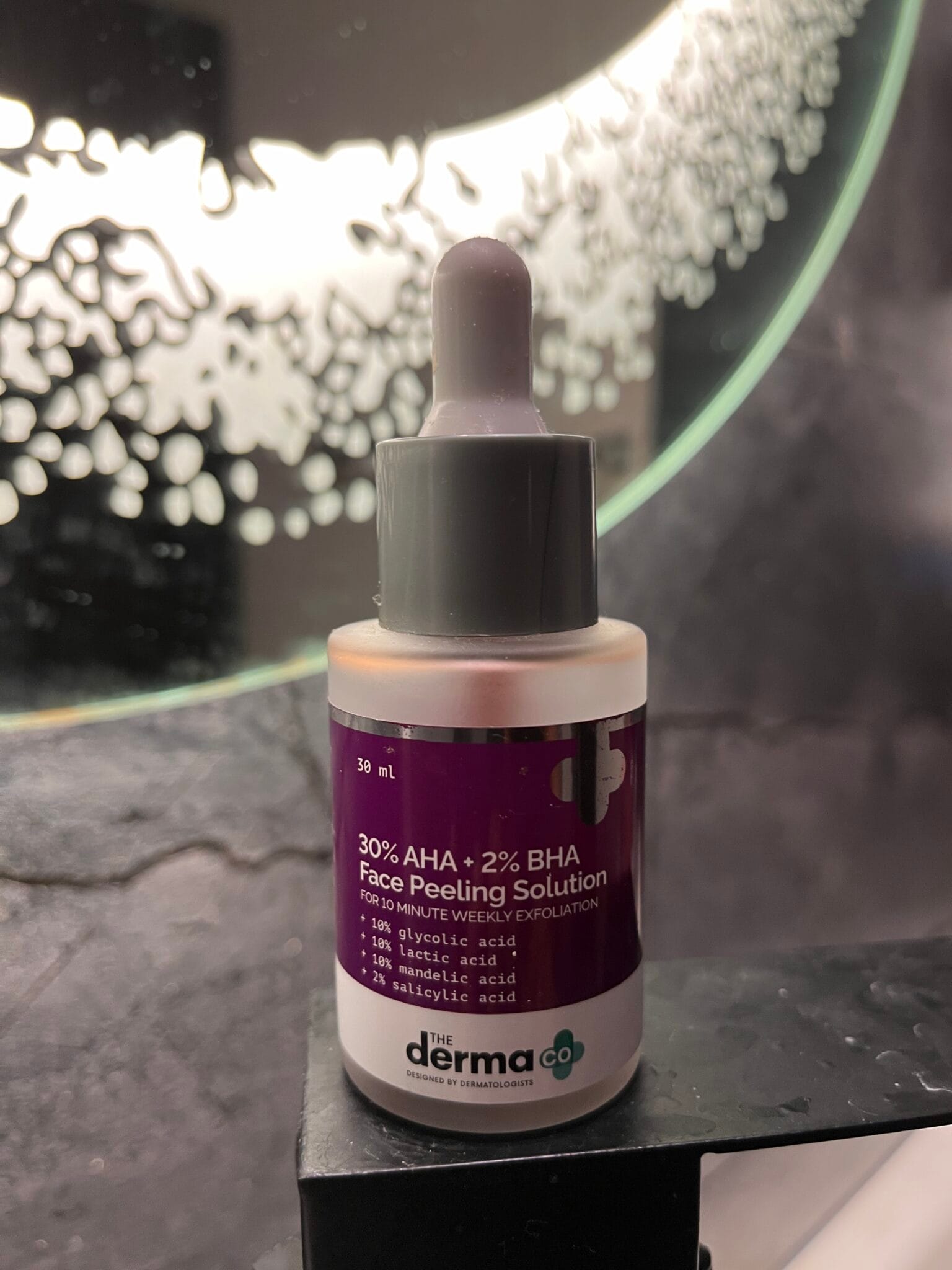 Peeling Solution - AHAs BHAs and PHAs | Glow Regime